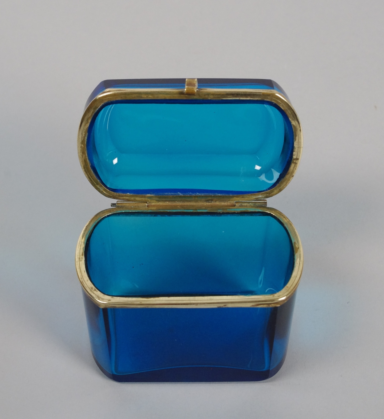 Robert Morrissey Antiques: French Blue Glass Dresser Box