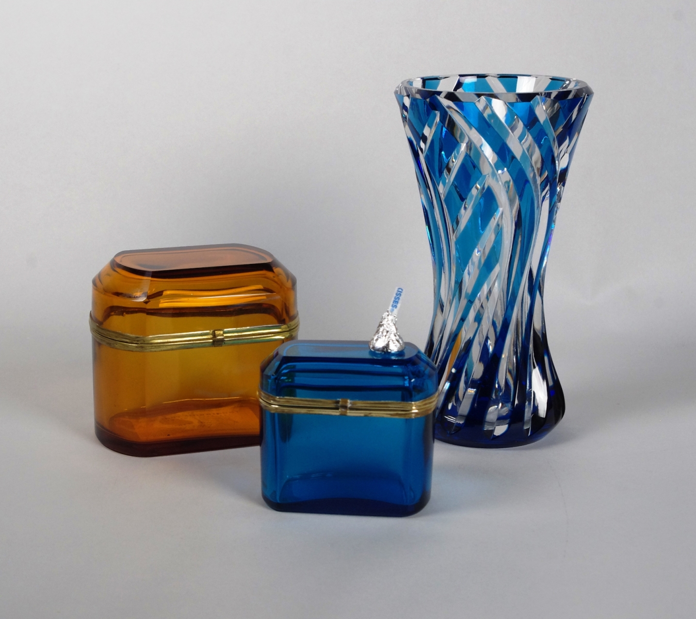 Robert Morrissey Antiques: French Blue Glass Dresser Box